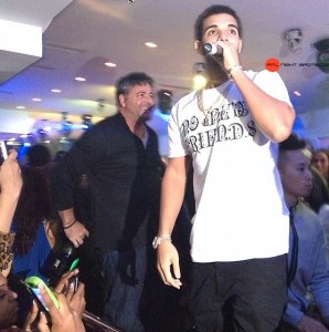 Drake Performs at Club Compound – GAFollowers