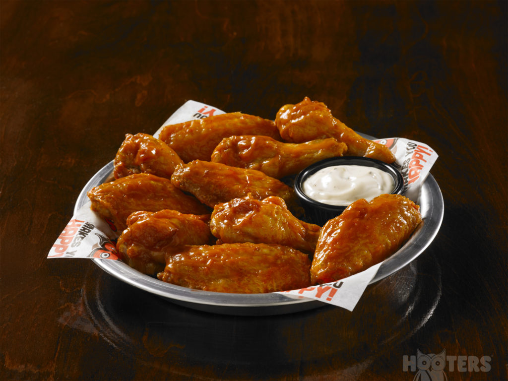 Dine In or To-Go, Hooters has you Covered for the Big Game – GAFollowers